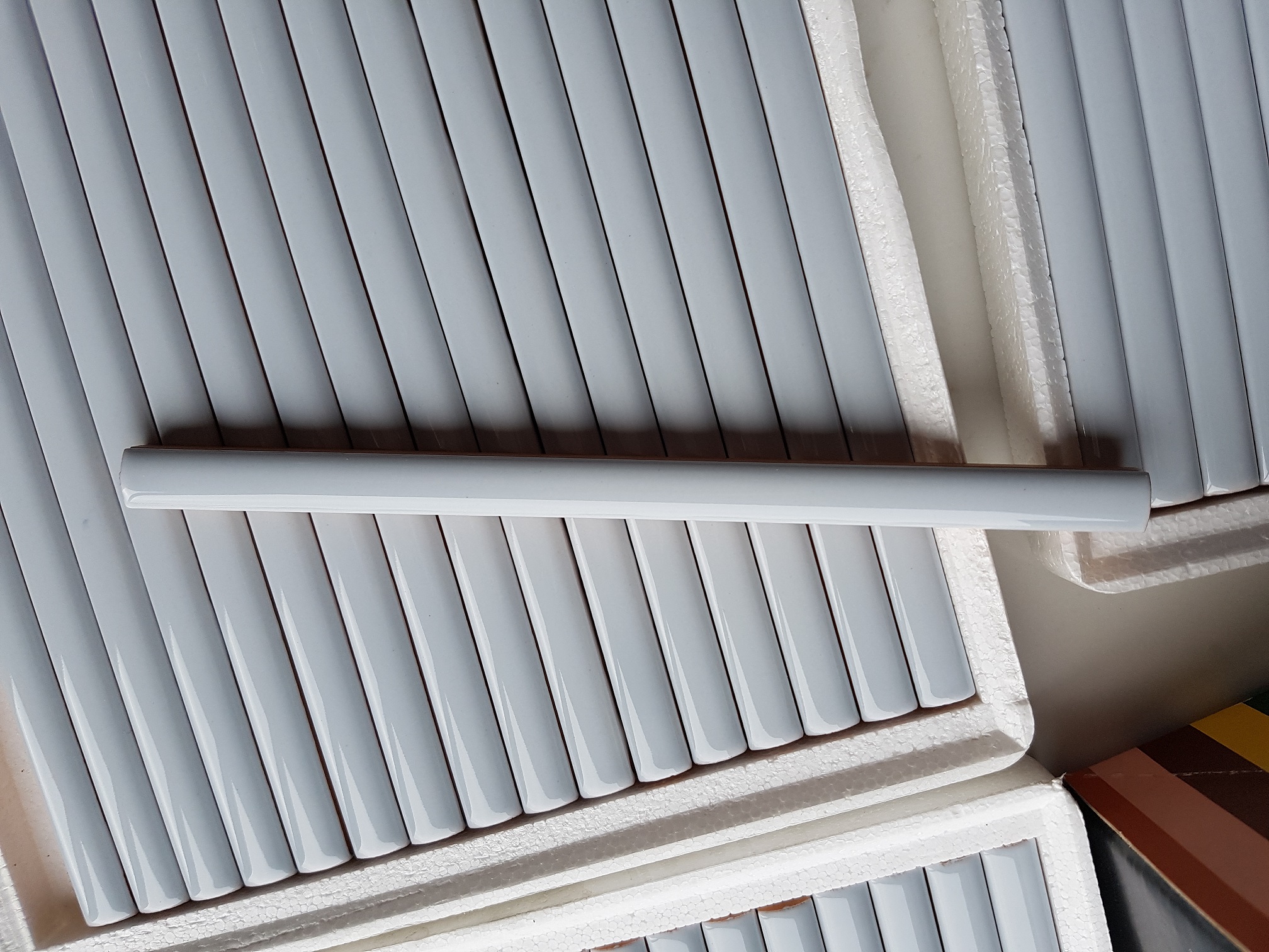 40 Box Grey Pencil tile 200x12mm 10mm - Jotomi Stone